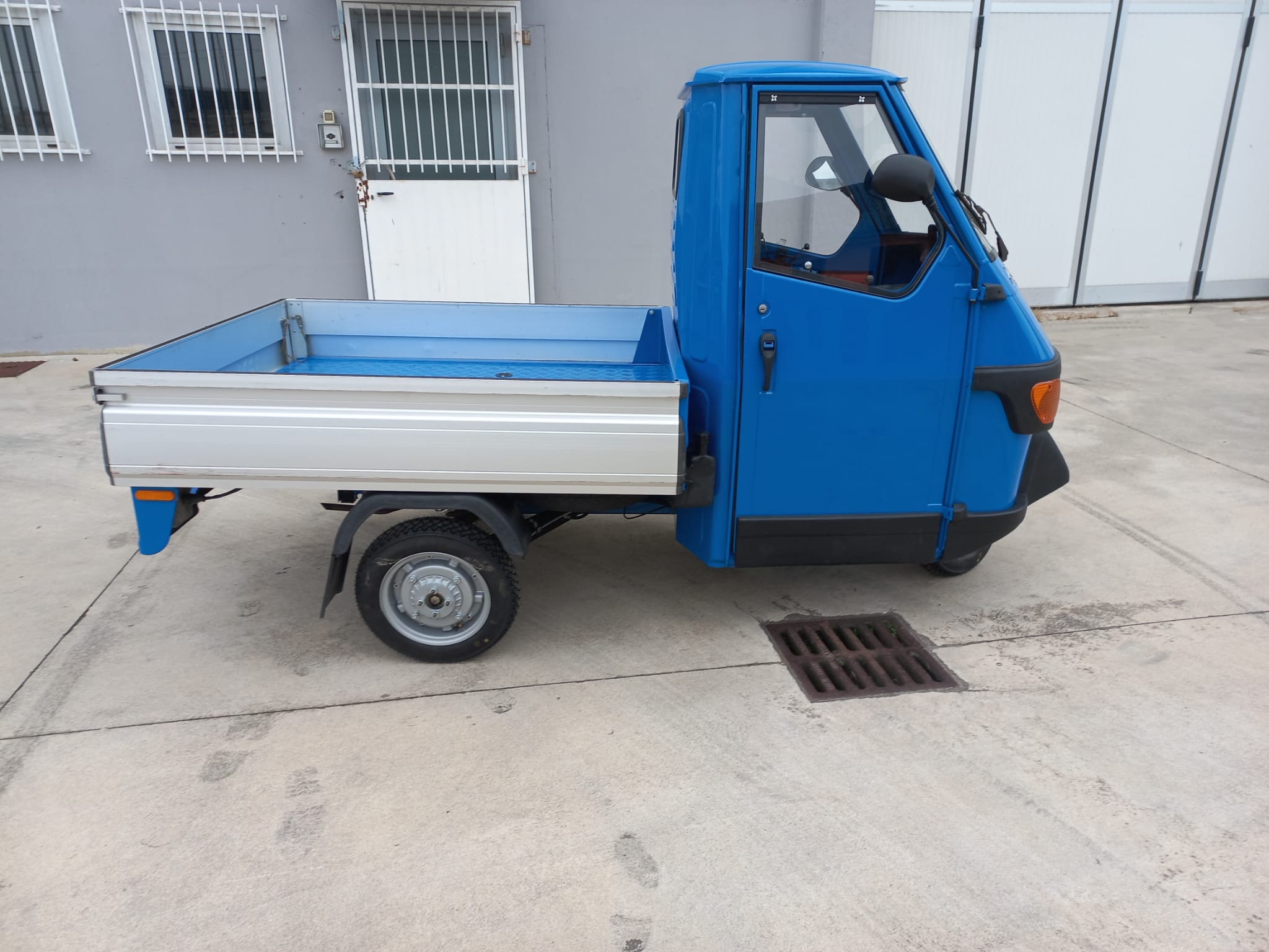 Piaggio Ape 50 – Mombelli Vendita Riparazione macchine da giardino e ...
